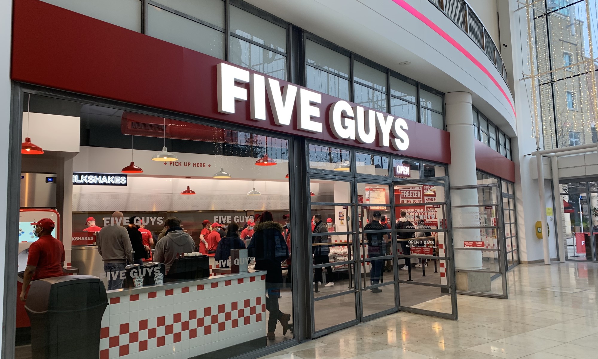 Five Guys opens at Festival Place Basingstoke | Retail Destination