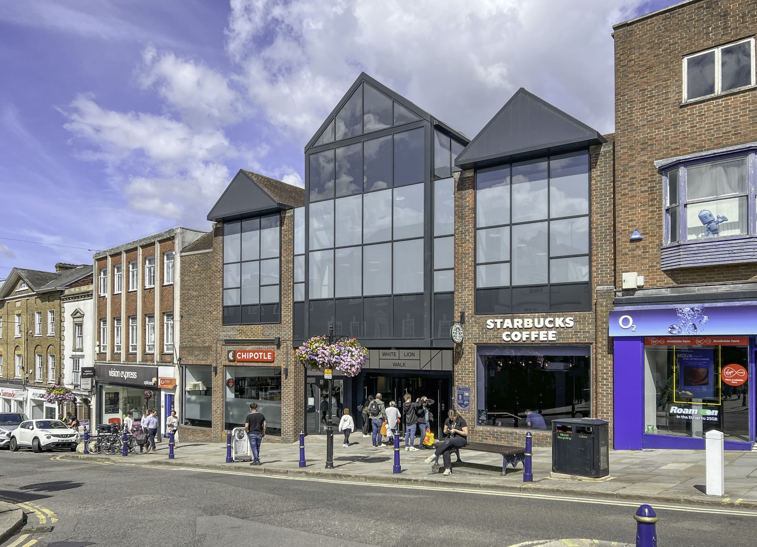 White Lion Walk gains Momentum | Retail Destination